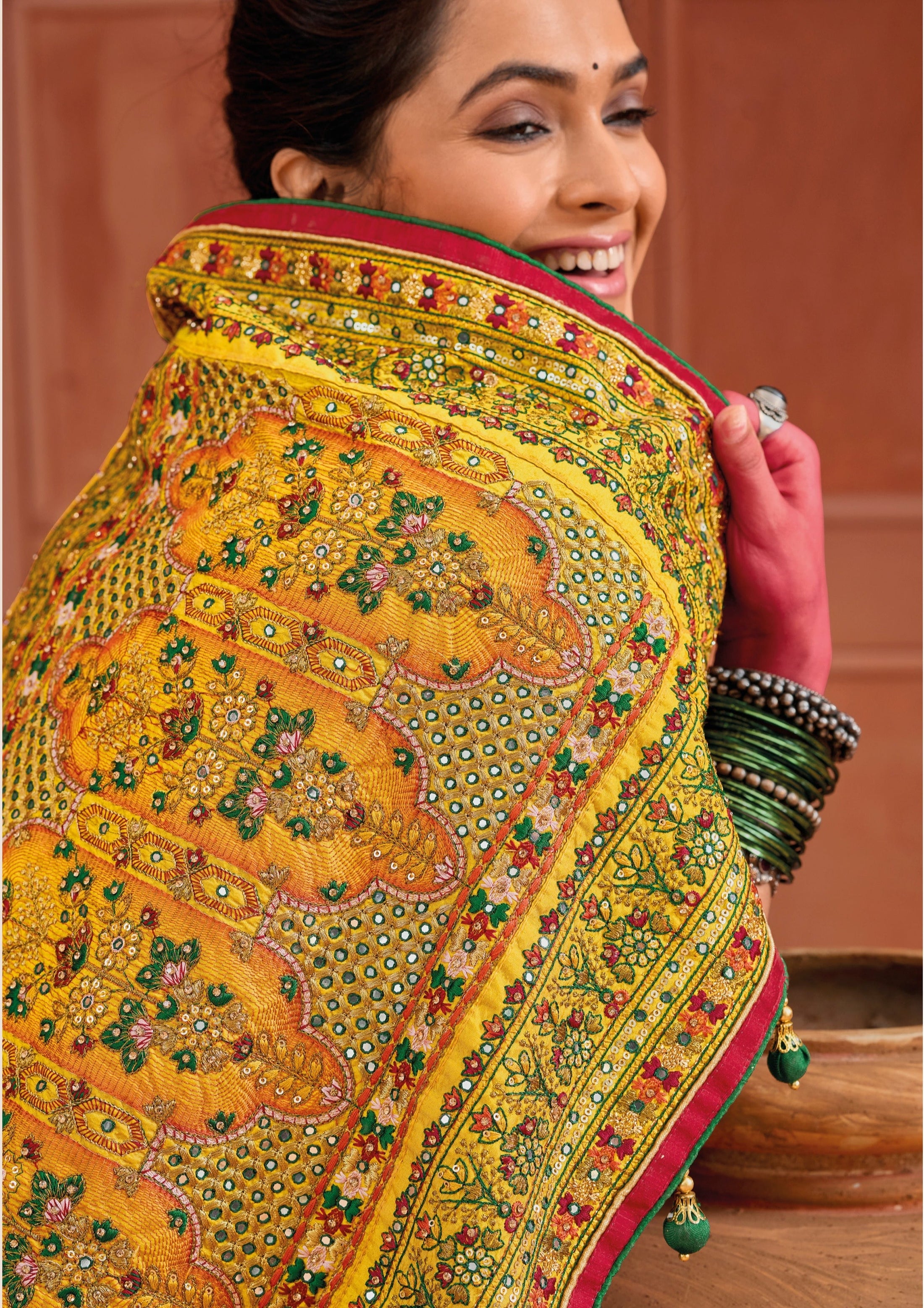 Gujarati Kutch Work Designer Saree Online Shopping India USA UK UAE ...