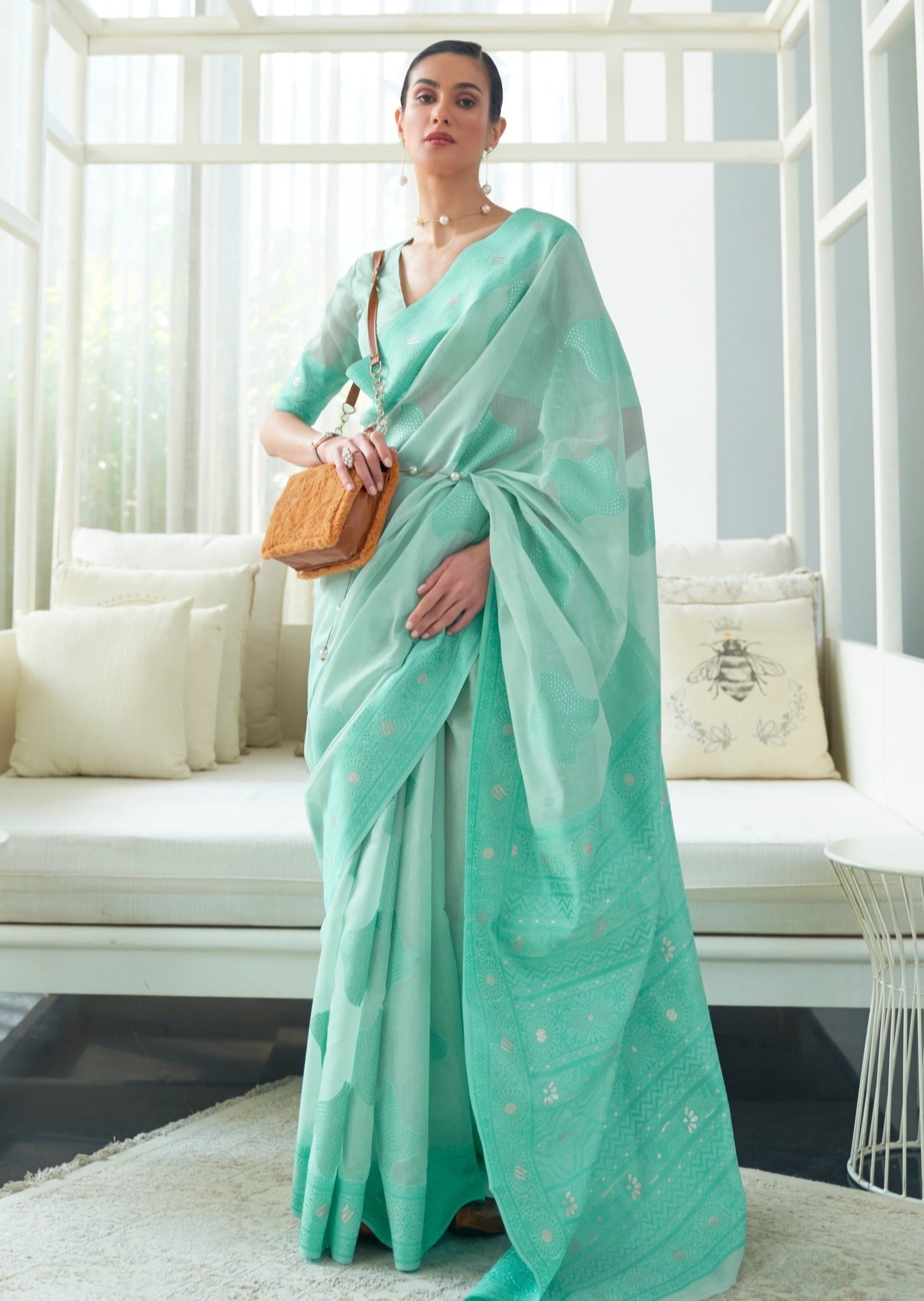 Buy Designer Lucknowi Sarees Online India | Chikankari Sarees Online ...
