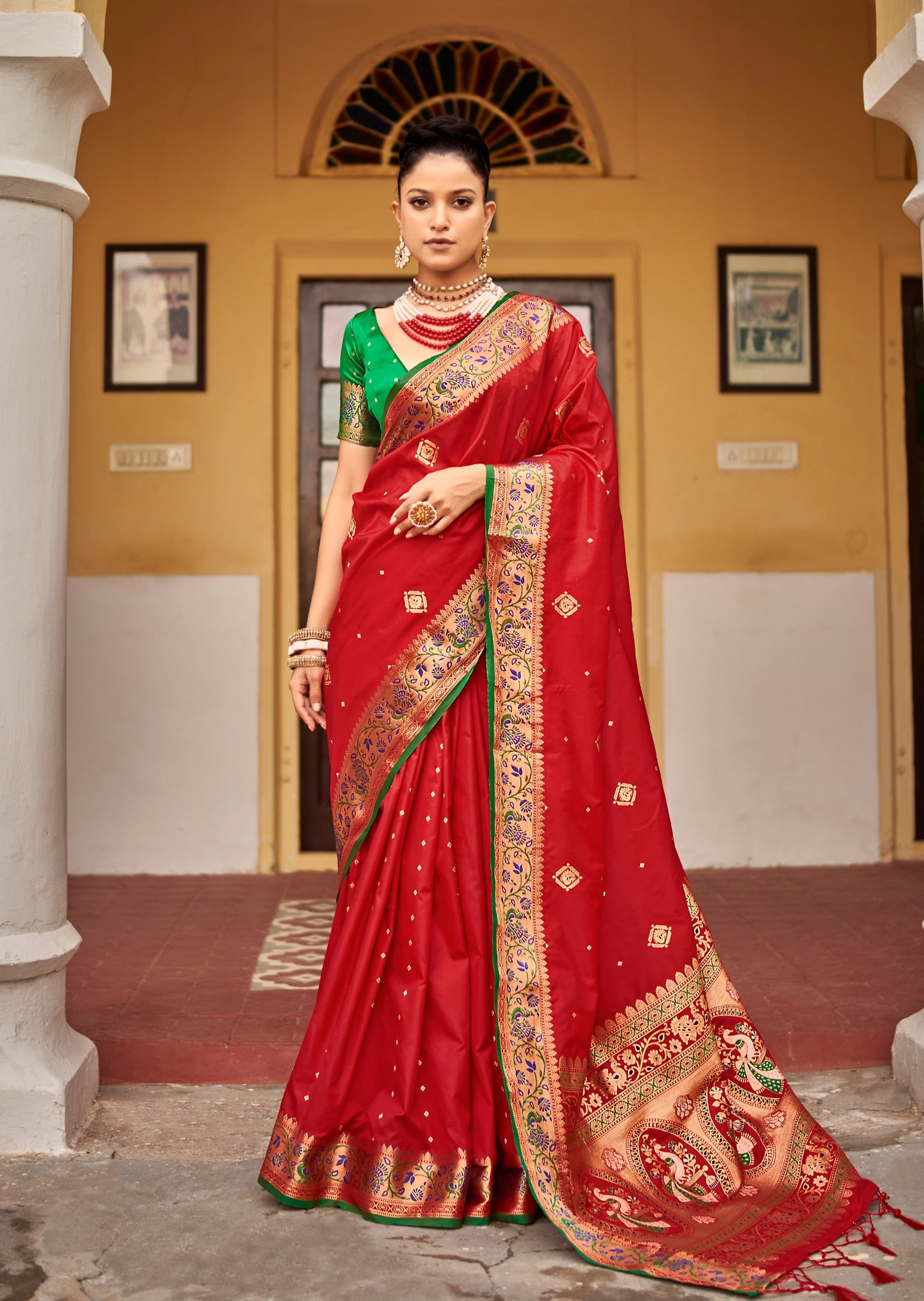 Pure Silk Weaving Red Saree – Sunasa